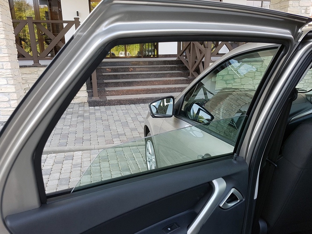 Car window regulators Car window regulators